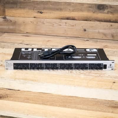 Behringer Ultra-Q PEQ2000 5-Band Parametric Equalizer | Reverb