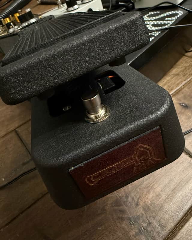 Talking Hammer WAH with *vocalizer EQ spectrum* enhancement | Reverb