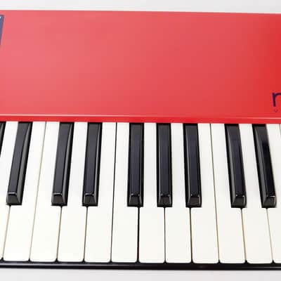 Clavia Nord Lead 2 Synthesizer Keyboard + Neuwertig + | Reverb
