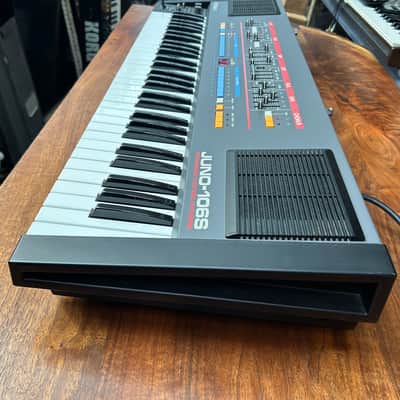 Roland Juno-106s Serviced, New Chips, Nice! | Reverb