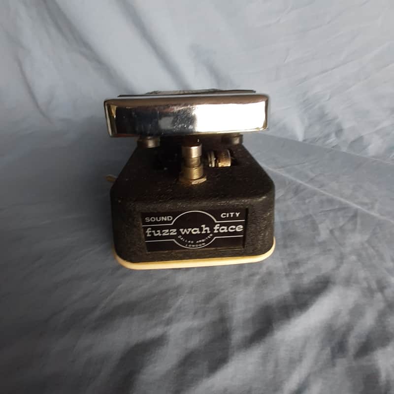Dallas Arbiter Fuzz Wah Face 1970 - Sound City London | Reverb España