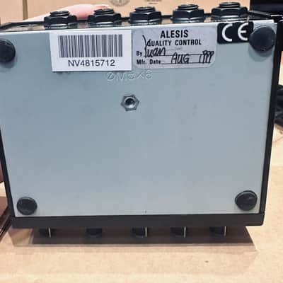 Alesis NanoVerb 18-Bit Digital Effects Processor w/ Power | Reverb