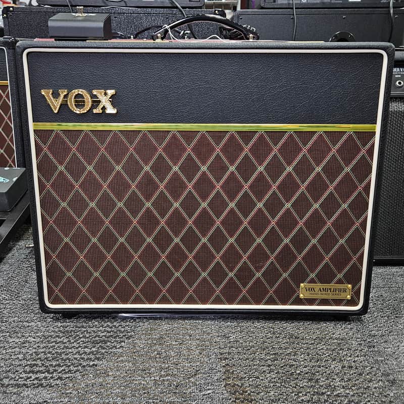 Vox AC10HWR1 Hand-Wired 10-Watt 1x12" Guitar Combo - Black | Reverb