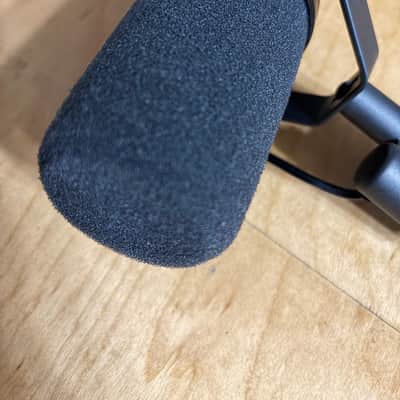 Shure SM7B Dynamic Microphone – Excellent Condition – Fully | Reverb