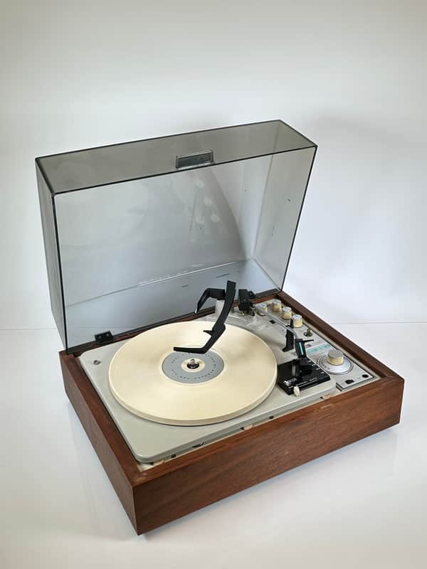 Vintage KLH Model Twenty-Four 24 Turntable FM Stereo Phono | Reverb