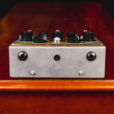 Beetronics Royal Jelly Overdrive/Fuzz Effect Pedal w/ Box - | Reverb