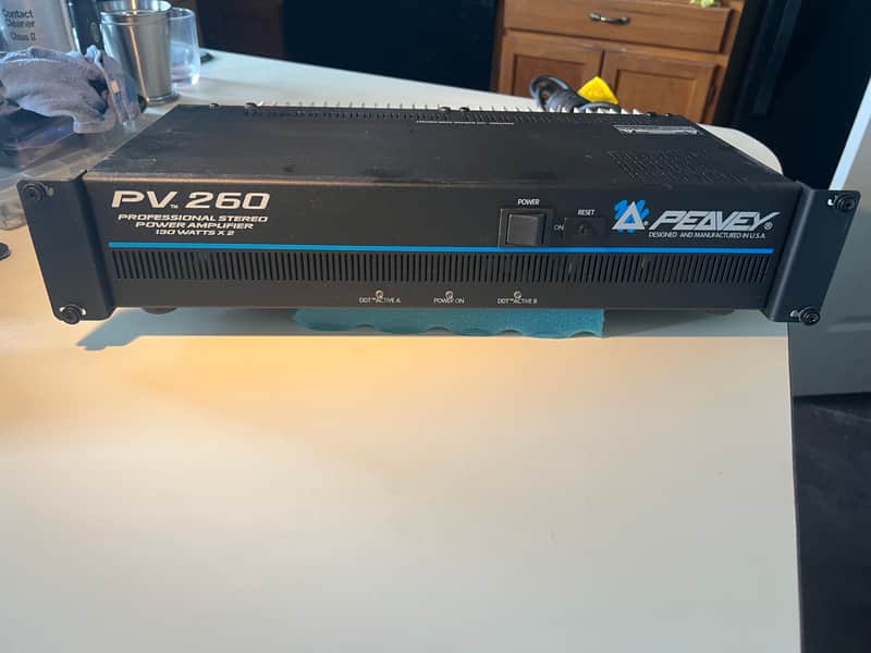 Peavey PV 260 Power amp with Rack mount bolts / washers. | Reverb