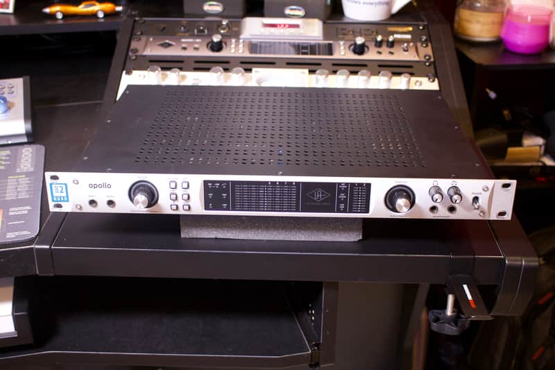 Universal Audio Apollo UAD 2 Quad Audio Interface - Silver | Reverb