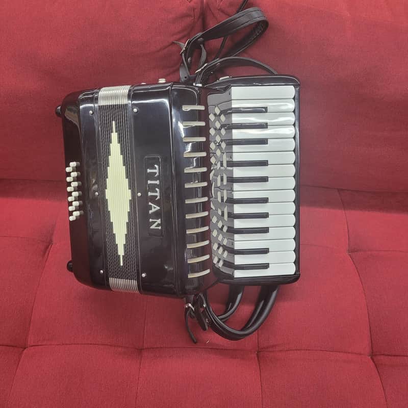 Titano TITAN Child Size Accordion 25-Keys 12 Bass Notes - | Reverb