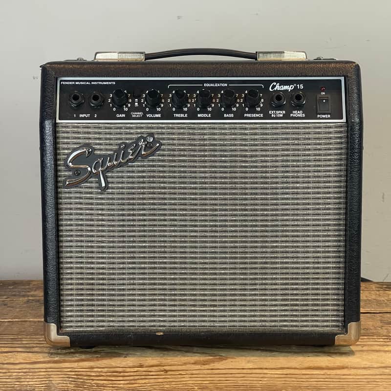 Squier Champ 15 Amp | Reverb