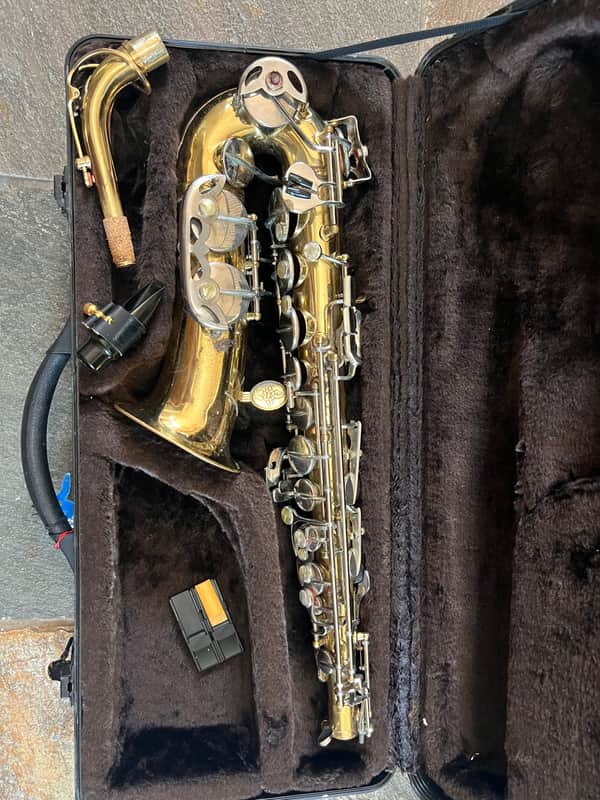 Evette Alto saxophone with case and mouthpiece. Made in USA | Reverb
