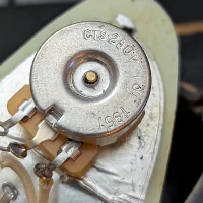 Fender Stratocaster parts build, nitro relic finish, hard | Reverb