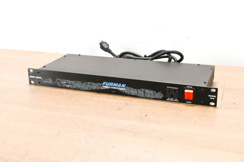 Furman M-8 8-Outlet Power Conditioner CG012QB | Reverb