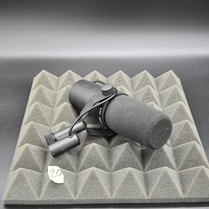 Shure SM7B Cardioid Dynamic Microphone 2001 - Present - Black | Reverb