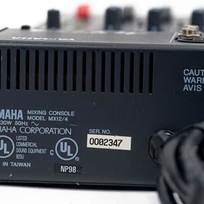 Yamaha MX12/4 – 12-Channel 4-Bus Analog Mixing Console | Reverb