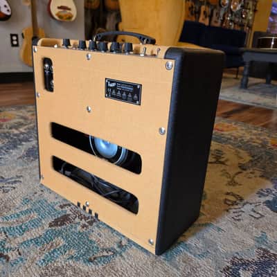 Used Supro Delta King 12 Combo Tube Amp - Tweed & Black | Reverb