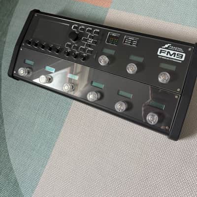 Fractal Audio FM9 Turbo Multi-Effects Processor + Screen | Reverb