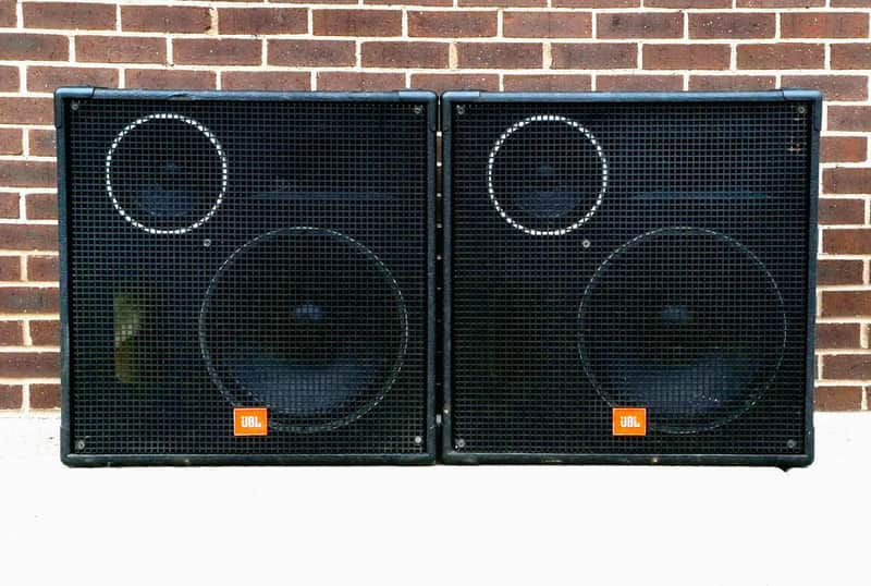 JBL MR835 | Reverb
