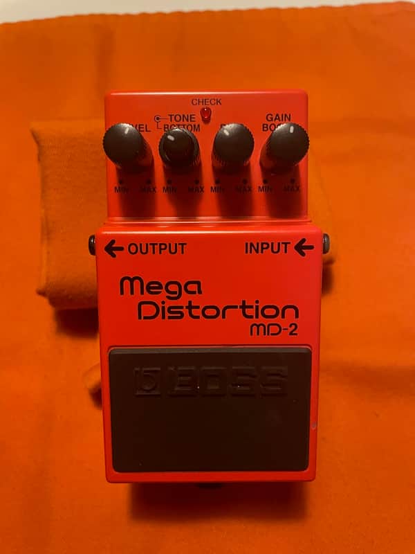 Boss MD-2 Mega Distortion (Silver Label) 2001 - Present - Red | Reverb
