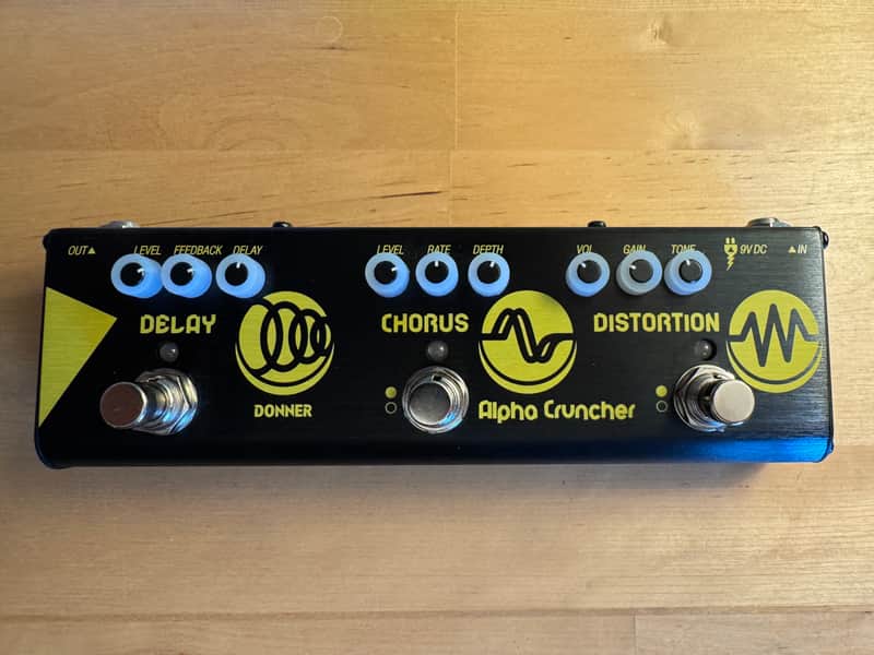 Donner Alpha Cruncher 3-in-1 Distortion / Chorus / Delay | Reverb