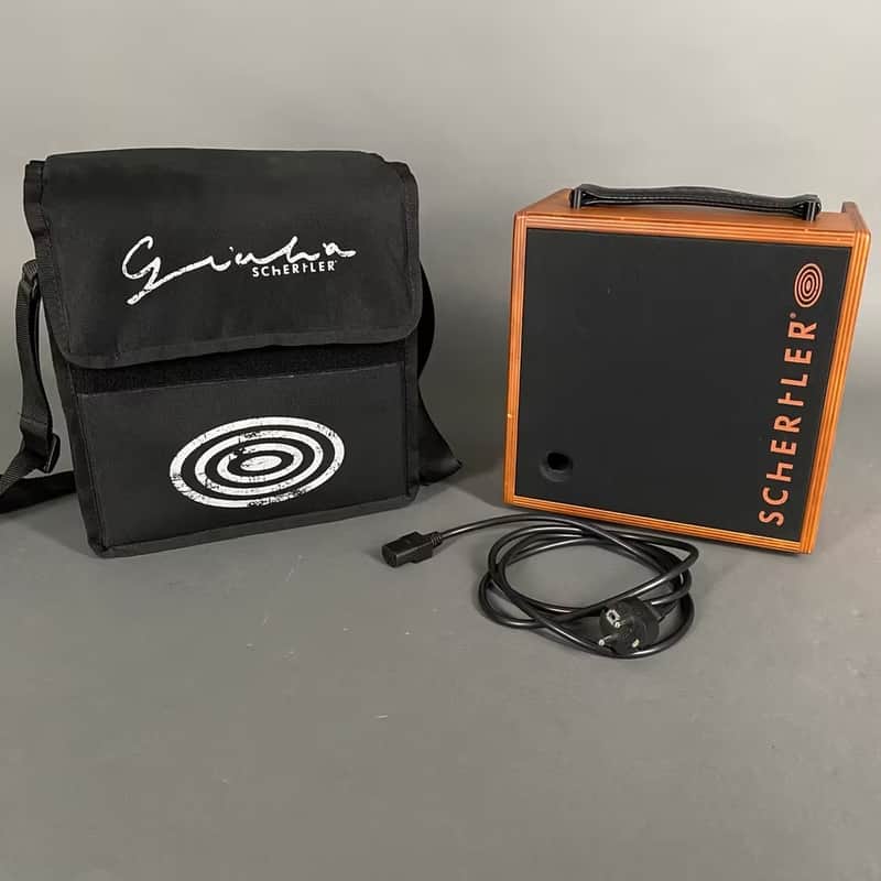 Schertler Giulia Y Wood Akustikgitarrenverstäker Holz Gigbag | Reverb