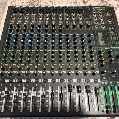 Mackie ProFX16v3 16-Channel Effects Mixer 2020 - Present - | Reverb