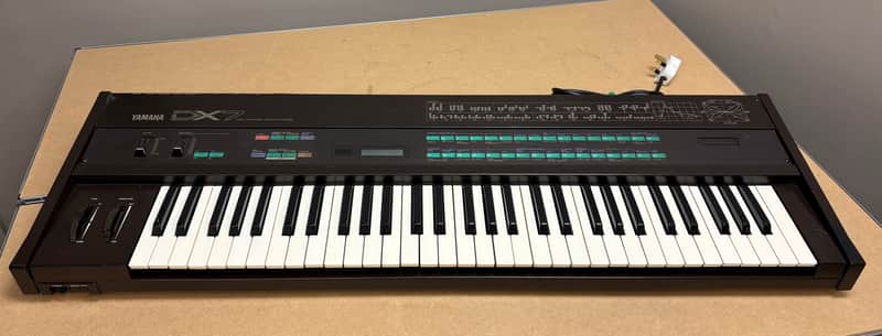 Yamaha DX7 Programmable Algorithm Synthesizer 1983 - 1987 - | Reverb