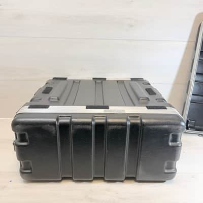 SKB 4U Molded Rack Case – Lightweight Durable 19" Rack Case | Reverb