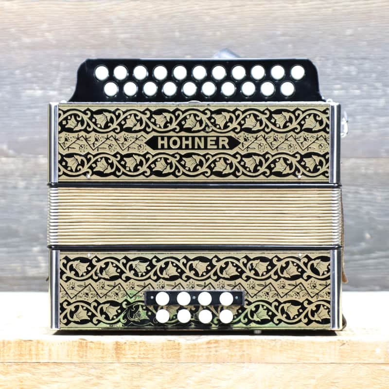 Hohner Vienna Model 2915 G-C 2-Row 8-Bass 21-Treble Button | Reverb