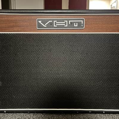 VHT 2X12C 2010's - Black | Reverb