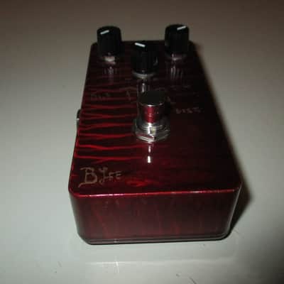 BJFE Poppy Red Distortion Pedal 2025 - Red | Reverb