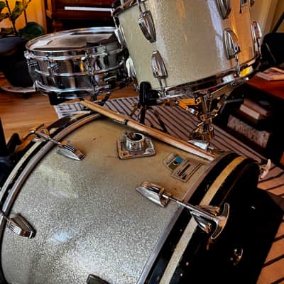 Ludwig Hollywood 1970 - faded silver sparkle now an off | Reverb