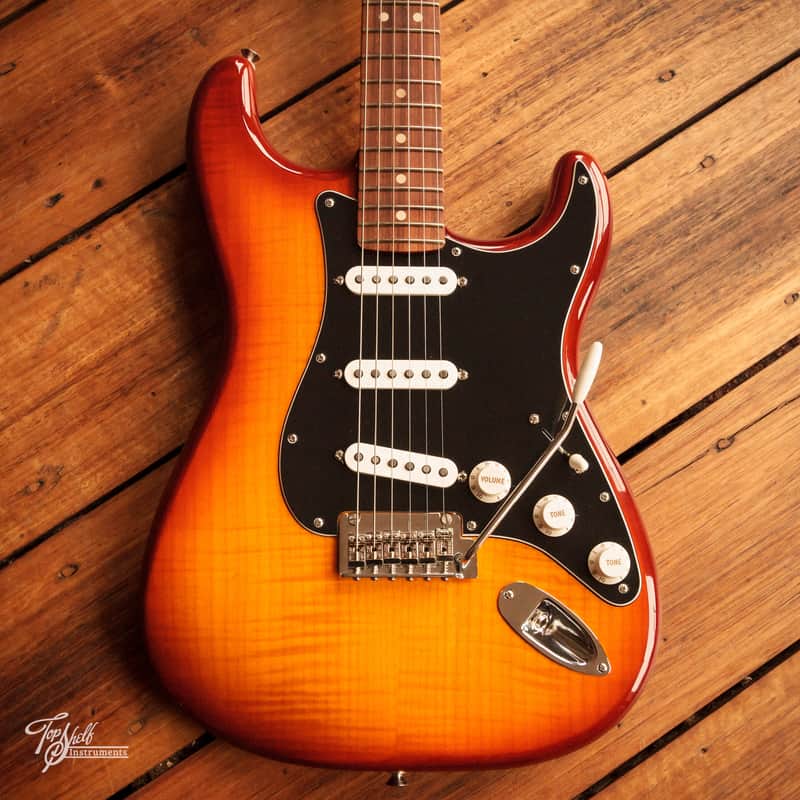 Fender Player Plus Stratocaster Sienna Sunburst 2022 | Reverb Canada