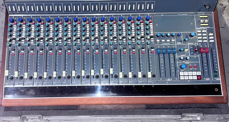 Neve 542 16 into 4 mixer 1970's | Reverb