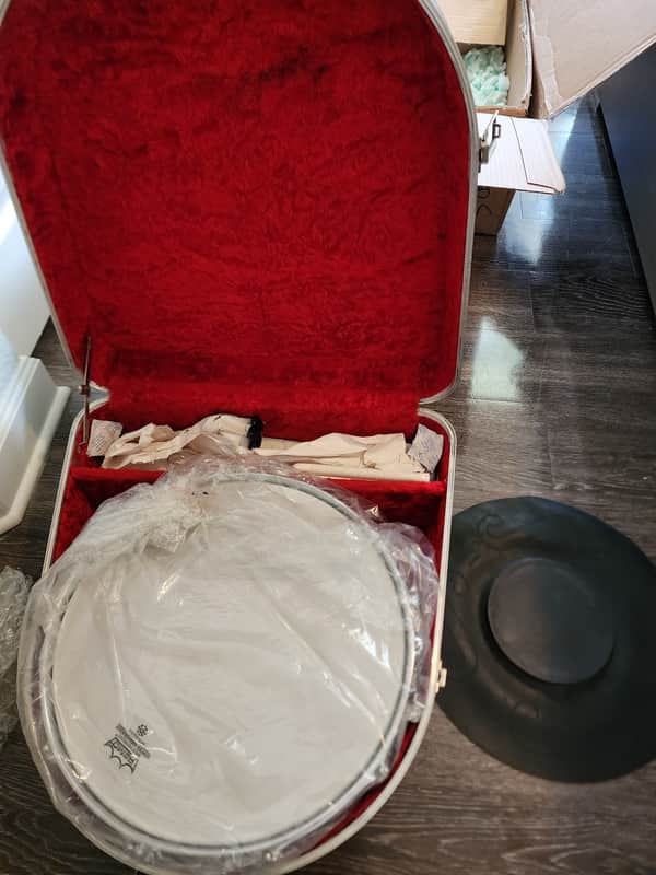 Ludwig Supraphonic 1967 Full Original Kit w/ Red Velvet Lined | Reverb