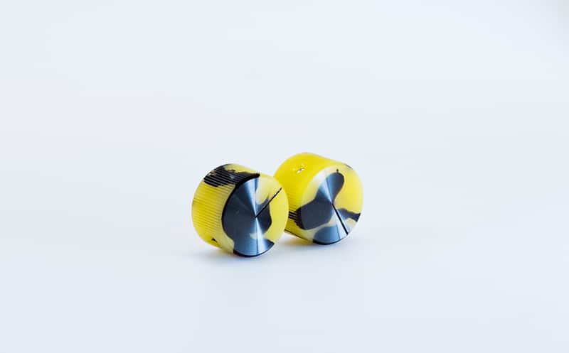 Yellow/Black Ribbed Set Screw Knob Duo - Flat Top | Reverb