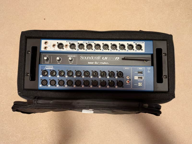 Soundcraft Ui24R 24-Channel Digital Mixer/USB Recorder with | Reverb