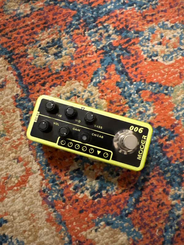 Mooer 002 UK Gold 900 Micro Preamp 2010s - Grey/Yellow | Reverb