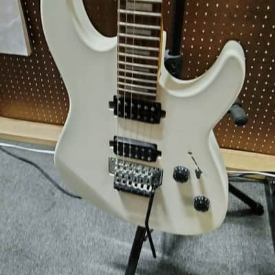 Sawtooth M24 2020's - White | Reverb