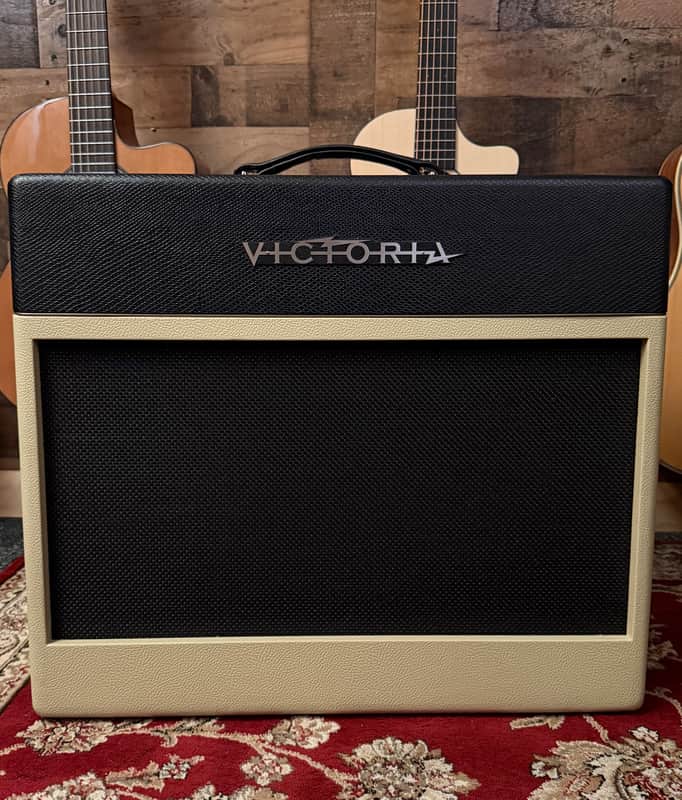 Victoria Silver Sonic 20-Watt 1x12 Tube Combo Amp - | Reverb