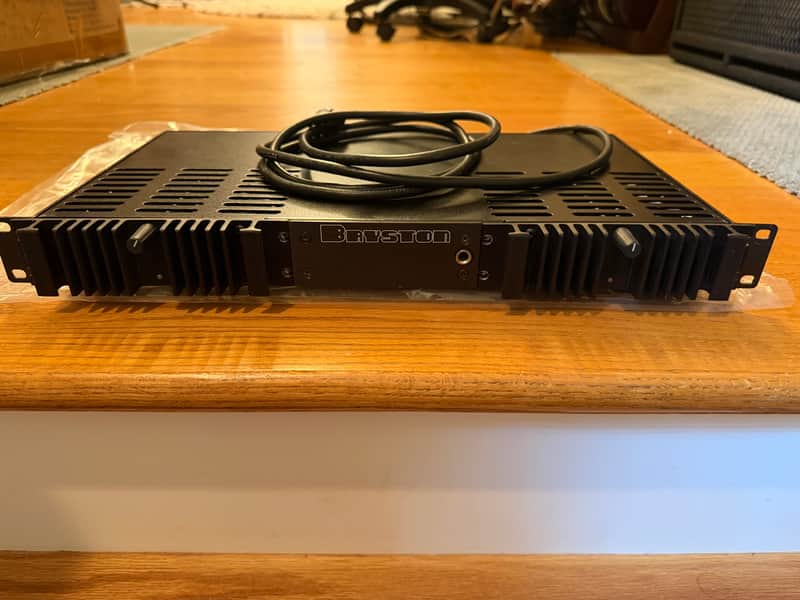 Bryston 2B-LP Pro w/ balanced XLR input and level trimmers - | Reverb