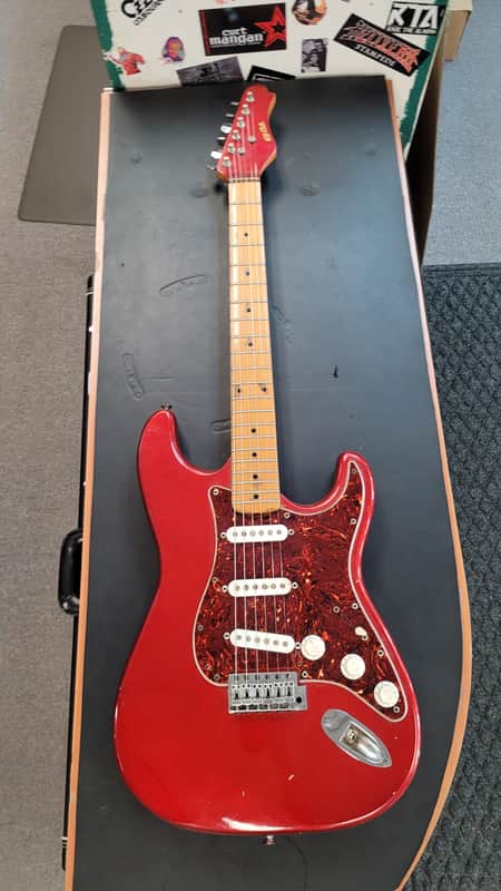 Electra Strat Vintage - Red Metallic | Reverb