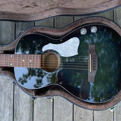 Art & Lutherie Roadhouse Q-Discrete Indigo Burst | Reverb
