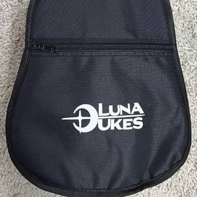 Luna Model UKE HAU C Concert Size All White Ukulele with Gig | Reverb