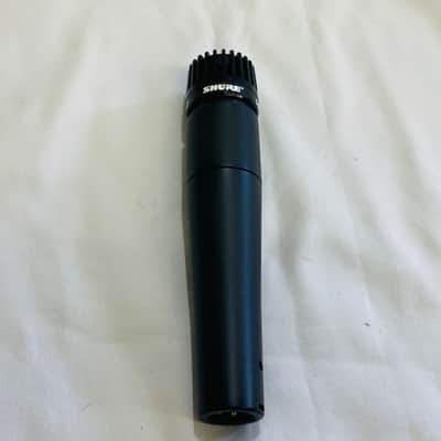 SHURE SM57 Dynamic microphone | Reverb