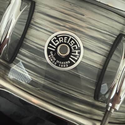 GRETSCH 5.5X14 BROOKLYN SNARE DRUM - GREY OYSTER NITRON WRAP | Reverb