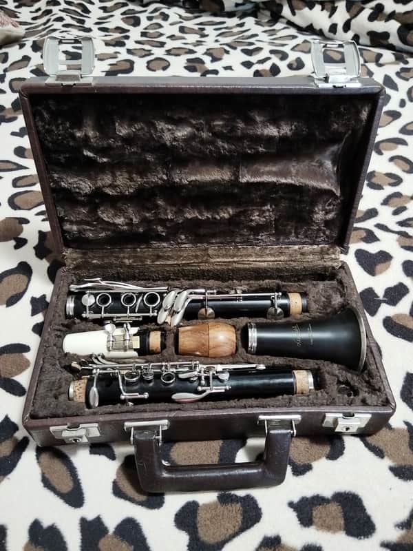 Clarinet Amati Luxus Bb /18 key | Reverb Hungary