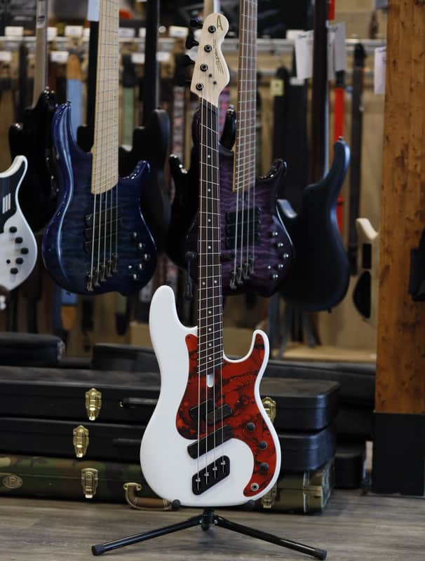 Dingwall Dingwall SP1 4 strings Passive Fanned-Fret Ducati | Reverb