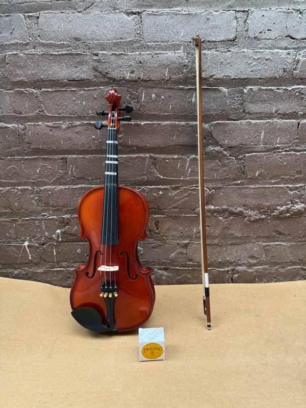 Unbranded 1/2 Size Violin Made in Czech Republic w/ Bow, Case | Reverb
