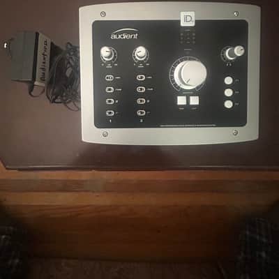 Audient iD22 Desktop USB Audio Interface 2010s - Black | Reverb